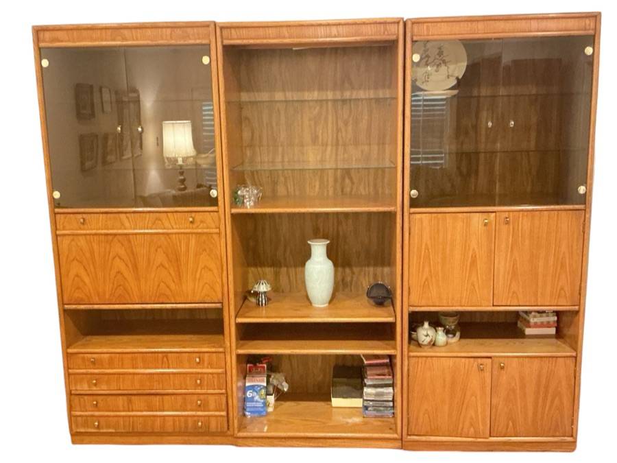 Thomasville entertainment wall units store